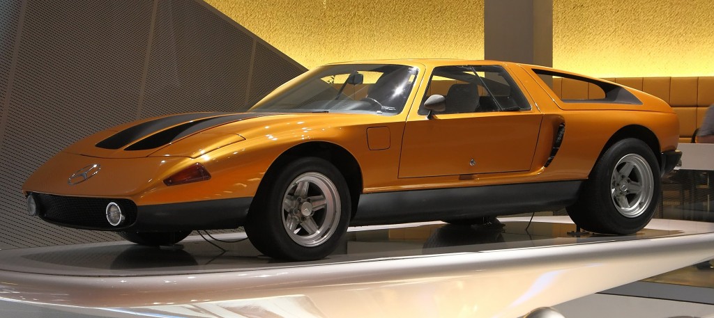 Video: Mercedes-Benz C111-2 - thecoolcars.nl